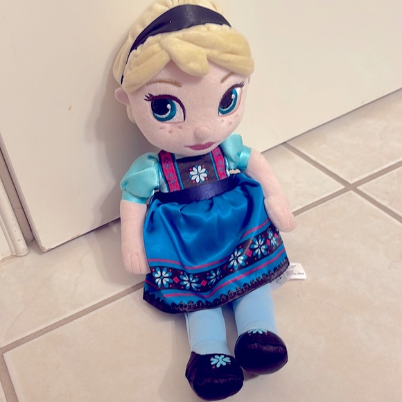 Toys | Disneys Elsa Frozen 1 Plush | Poshmark